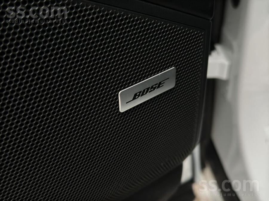 Balts Porsche Cayenne 2020 Rīga, ar dzinēja tilpumu 4.00 L un nobraukumu 98 tūkst. km par 67900 €, foto 21 vietnē AUTOMOTO.COM.LV