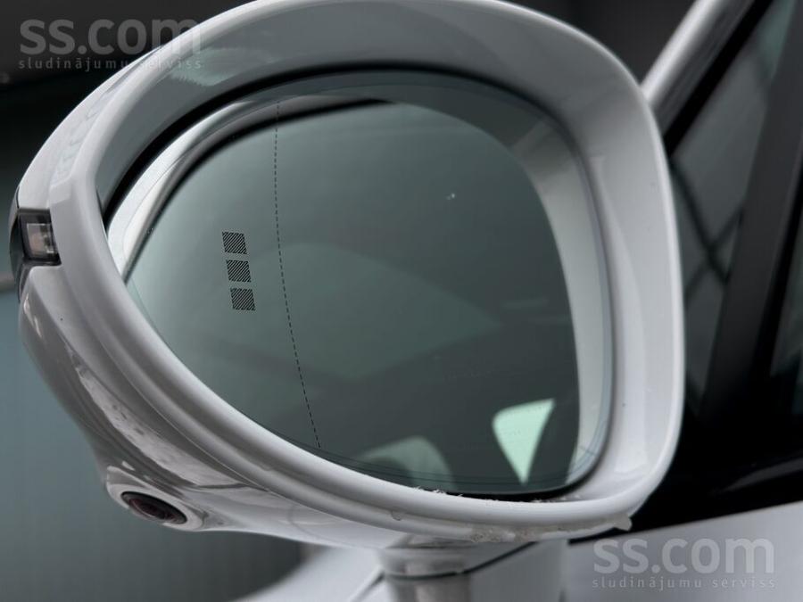 Balts Porsche Cayenne 2020 Rīga, ar dzinēja tilpumu 4.00 L un nobraukumu 98 tūkst. km par 67900 €, foto 23 vietnē AUTOMOTO.COM.LV