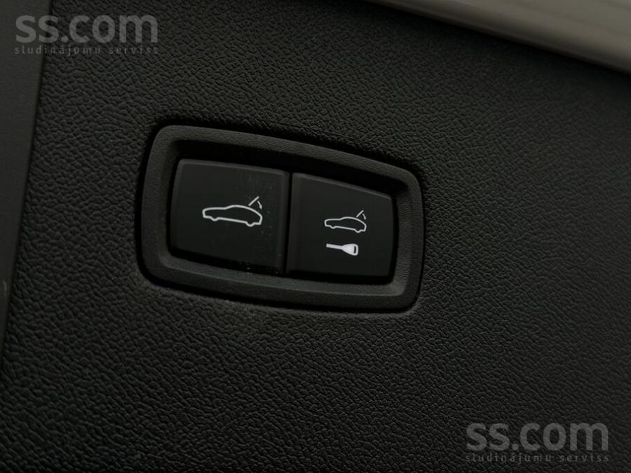Balts Porsche Cayenne 2020 Rīga, ar dzinēja tilpumu 4.00 L un nobraukumu 98 tūkst. km par 67900 €, foto 25 vietnē AUTOMOTO.COM.LV