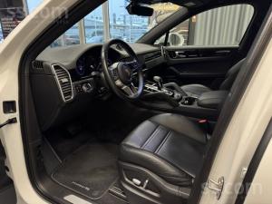 Balts Porsche Cayenne 2020 Rīga, ar dzinēja tilpumu 3.00 L un nobraukumu 47 tūkst. km par 54990 €, foto 10 vietnē AUTOMOTO.COM.LV
