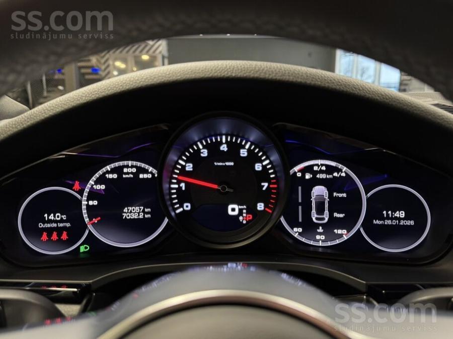 Balts Porsche Cayenne 2020 Rīga, ar dzinēja tilpumu 3.00 L un nobraukumu 47 tūkst. km par 54990 €, foto 16 vietnē AUTOMOTO.COM.LV