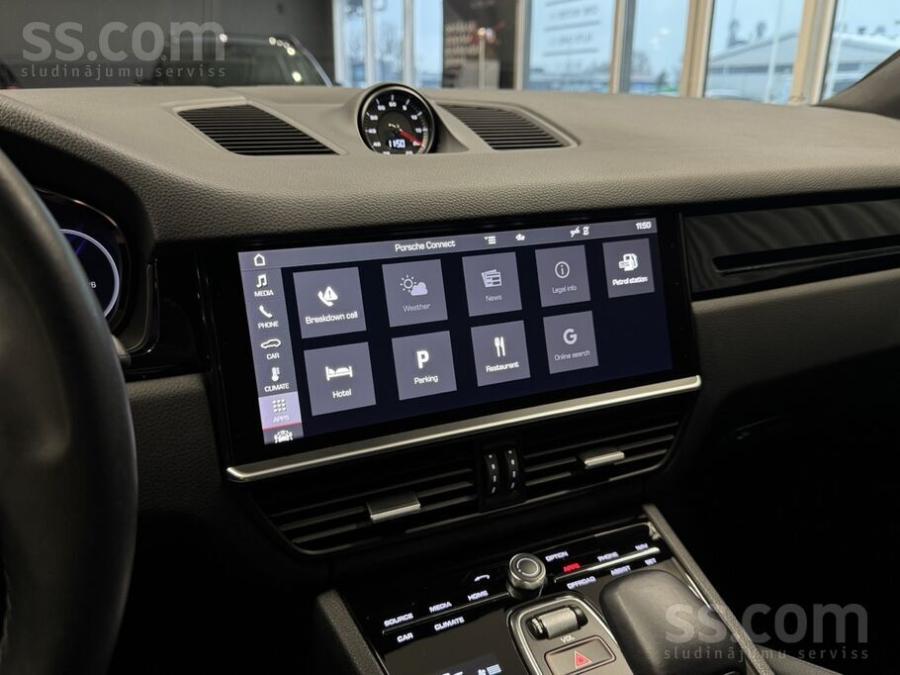 Balts Porsche Cayenne 2020 Rīga, ar dzinēja tilpumu 3.00 L un nobraukumu 47 tūkst. km par 54990 €, foto 17 vietnē AUTOMOTO.COM.LV