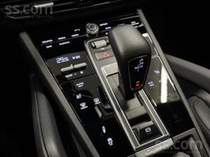 Balts Porsche Cayenne 2020 Rīga, ar dzinēja tilpumu 3.00 L un nobraukumu 47 tūkst. km par 54990 €, foto 23 vietnē AUTOMOTO.COM.LV