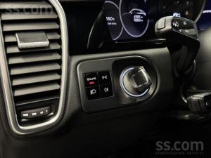 Balts Porsche Cayenne 2020 Rīga, ar dzinēja tilpumu 3.00 L un nobraukumu 47 tūkst. km par 54990 €, foto 25 vietnē AUTOMOTO.COM.LV
