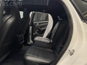 Balts Porsche Cayenne 2020 Rīga, ar dzinēja tilpumu 3.00 L un nobraukumu 47 tūkst. km par 54990 €, foto 28 vietnē AUTOMOTO.COM.LV