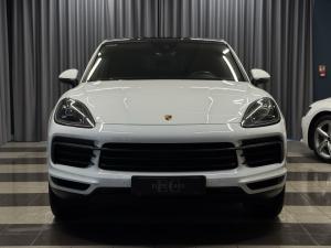 Balts Porsche Cayenne 2020 Rīga, ar dzinēja tilpumu 3.00 L un nobraukumu 47 tūkst. km par 54990 €, foto  vietnē AUTOMOTO.COM.LV