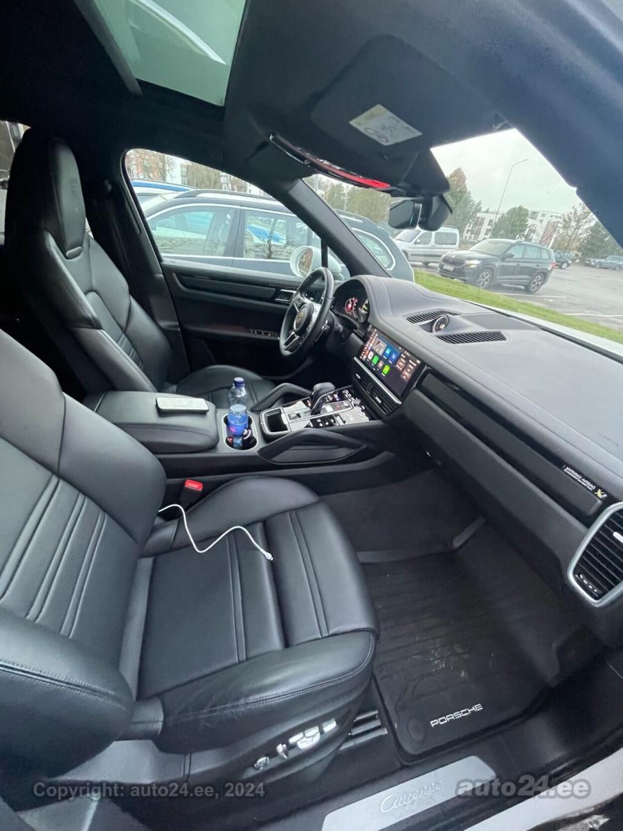 Balts Porsche Cayenne 2021 Tallina, ar dzinēja tilpumu 3.00 L un nobraukumu 32 tūkst. km par 79999 €, foto 14 vietnē AUTOMOTO.COM.LV