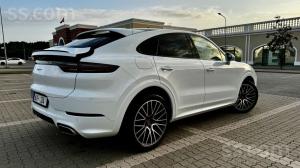 Balts Porsche Cayenne 2021 Rīga, ar dzinēja tilpumu 3.00 L un nobraukumu 50 tūkst. km par 63900 €, foto 3 vietnē AUTOMOTO.COM.LV