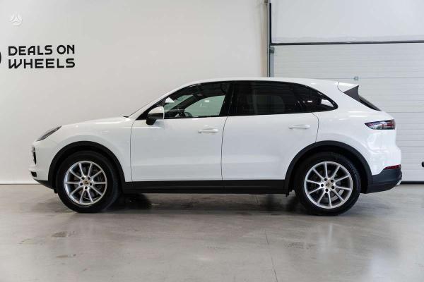 Balts Porsche Cayenne 2021 Viļņa, ar dzinēja tilpumu 3.00 L un nobraukumu 134 tūkst. km par 39990 €, foto 4 vietnē AUTOMOTO.COM.LV