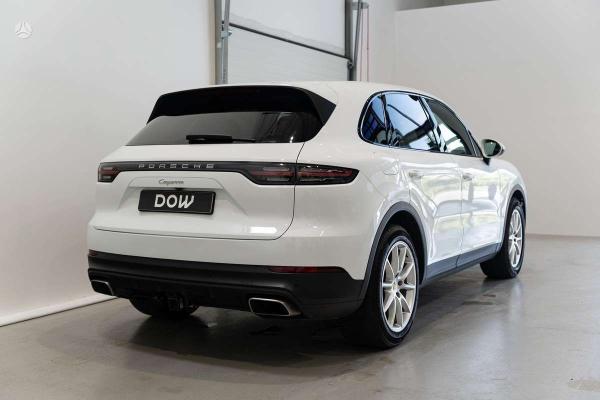 Balts Porsche Cayenne 2021 Viļņa, ar dzinēja tilpumu 3.00 L un nobraukumu 134 tūkst. km par 39990 €, foto 5 vietnē AUTOMOTO.COM.LV