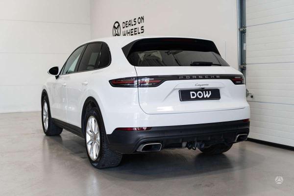 Balts Porsche Cayenne 2021 Viļņa, ar dzinēja tilpumu 3.00 L un nobraukumu 134 tūkst. km par 39990 €, foto 6 vietnē AUTOMOTO.COM.LV