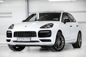 Balts Porsche Cayenne 2021 Tukums, ar dzinēja tilpumu 3.00 L un nobraukumu 53 tūkst. km par 58000 €, foto 1 vietnē AUTOMOTO.COM.LV