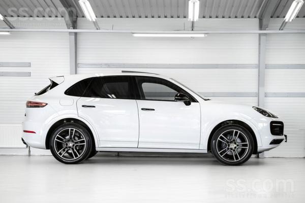 Balts Porsche Cayenne 2021 Tukums, ar dzinēja tilpumu 3.00 L un nobraukumu 53 tūkst. km par 58000 €, foto 5 vietnē AUTOMOTO.COM.LV