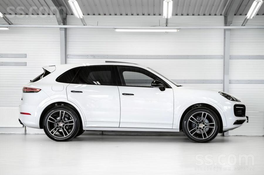 Balts Porsche Cayenne 2021 Tukums, ar dzinēja tilpumu 3.00 L un nobraukumu 53 tūkst. km par 58000 €, foto 5 vietnē AUTOMOTO.COM.LV