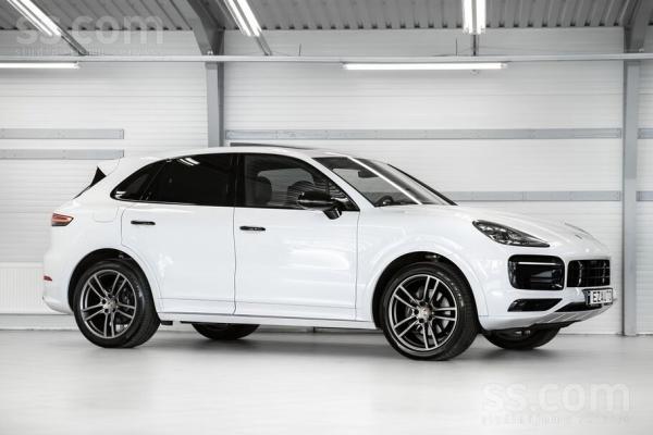 Balts Porsche Cayenne 2021 Tukums, ar dzinēja tilpumu 3.00 L un nobraukumu 53 tūkst. km par 58000 €, foto 6 vietnē AUTOMOTO.COM.LV