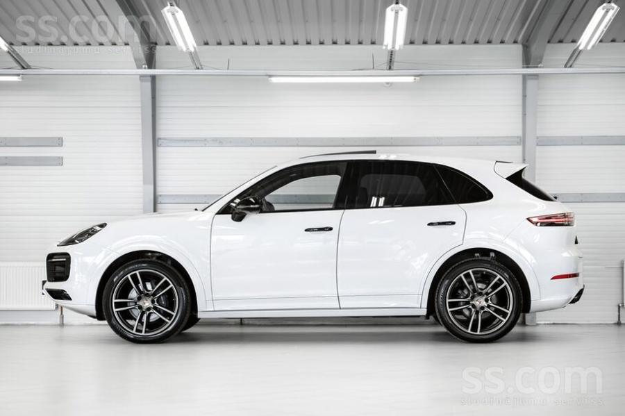 Balts Porsche Cayenne 2021 Tukums, ar dzinēja tilpumu 3.00 L un nobraukumu 53 tūkst. km par 58000 €, foto 8 vietnē AUTOMOTO.COM.LV