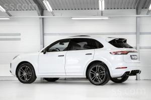 Balts Porsche Cayenne 2021 Tukums, ar dzinēja tilpumu 3.00 L un nobraukumu 53 tūkst. km par 58000 €, foto 9 vietnē AUTOMOTO.COM.LV