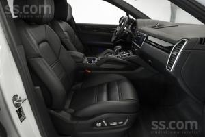 Balts Porsche Cayenne 2021 Tukums, ar dzinēja tilpumu 3.00 L un nobraukumu 53 tūkst. km par 58000 €, foto 14 vietnē AUTOMOTO.COM.LV