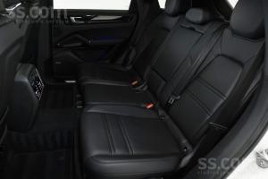 Balts Porsche Cayenne 2021 Tukums, ar dzinēja tilpumu 3.00 L un nobraukumu 53 tūkst. km par 58000 €, foto 16 vietnē AUTOMOTO.COM.LV