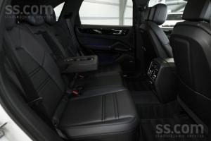 Balts Porsche Cayenne 2021 Tukums, ar dzinēja tilpumu 3.00 L un nobraukumu 53 tūkst. km par 58000 €, foto 17 vietnē AUTOMOTO.COM.LV