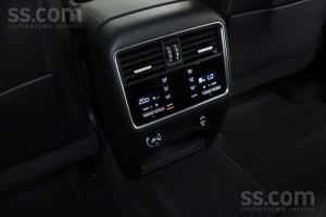 Balts Porsche Cayenne 2021 Tukums, ar dzinēja tilpumu 3.00 L un nobraukumu 53 tūkst. km par 58000 €, foto 19 vietnē AUTOMOTO.COM.LV