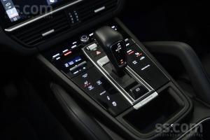 Balts Porsche Cayenne 2021 Tukums, ar dzinēja tilpumu 3.00 L un nobraukumu 53 tūkst. km par 58000 €, foto 20 vietnē AUTOMOTO.COM.LV