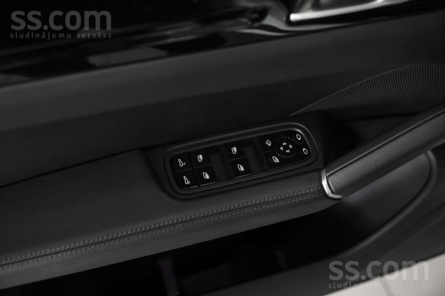 Balts Porsche Cayenne 2021 Tukums, ar dzinēja tilpumu 3.00 L un nobraukumu 53 tūkst. km par 58000 €, foto 23 vietnē AUTOMOTO.COM.LV