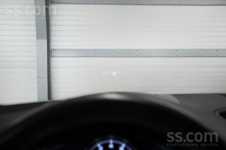 Balts Porsche Cayenne 2021 Tukums, ar dzinēja tilpumu 3.00 L un nobraukumu 53 tūkst. km par 58000 €, foto 27 vietnē AUTOMOTO.COM.LV