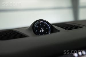 Balts Porsche Cayenne 2021 Tukums, ar dzinēja tilpumu 3.00 L un nobraukumu 53 tūkst. km par 58000 €, foto 28 vietnē AUTOMOTO.COM.LV