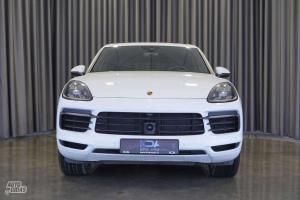 Balts Porsche Cayenne 2022 Marijampole, ar dzinēja tilpumu 3.00 L un nobraukumu 32 tūkst. km par 62250 €, foto 4 vietnē AUTOMOTO.COM.LV