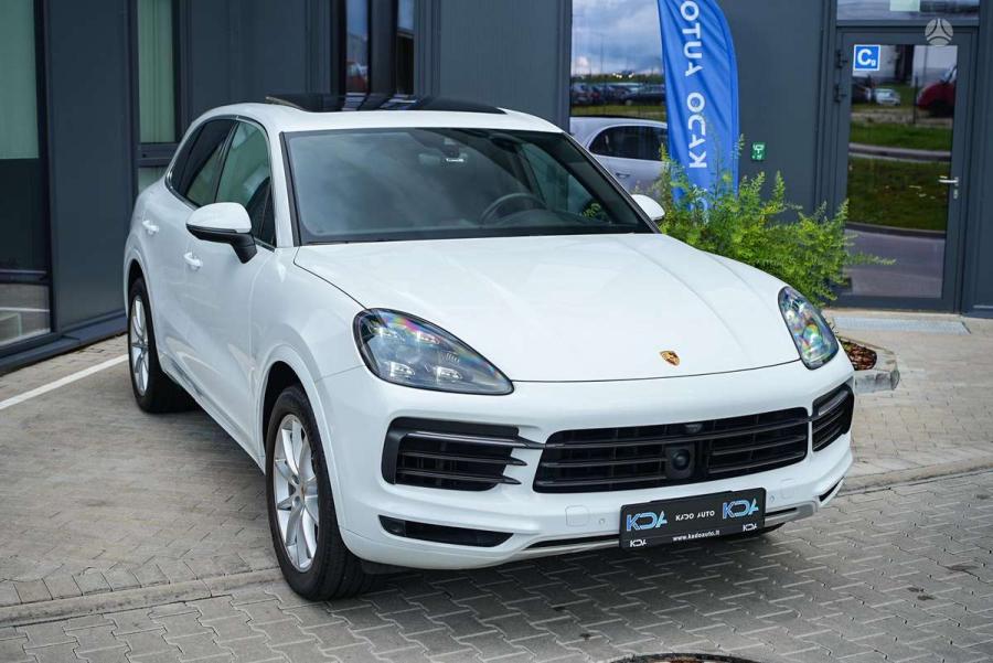 Balts Porsche Cayenne 2022 Kauņa, ar dzinēja tilpumu 3.00 L un nobraukumu 32 tūkst. km par 59950 €, foto 4 vietnē AUTOMOTO.COM.LV