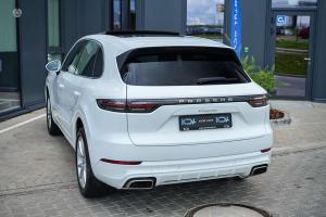 Balts Porsche Cayenne 2022 Kauņa, ar dzinēja tilpumu 3.00 L un nobraukumu 32 tūkst. km par 59950 €, foto 12 vietnē AUTOMOTO.COM.LV