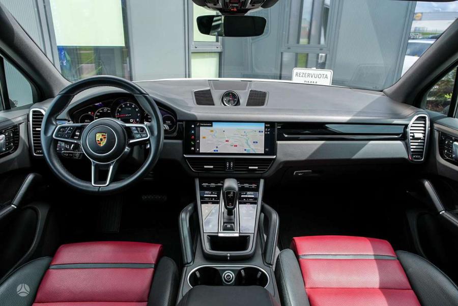 Balts Porsche Cayenne 2022 Kauņa, ar dzinēja tilpumu 3.00 L un nobraukumu 32 tūkst. km par 59950 €, foto 18 vietnē AUTOMOTO.COM.LV