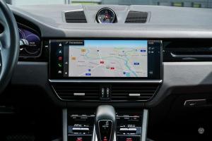 Balts Porsche Cayenne 2022 Kauņa, ar dzinēja tilpumu 3.00 L un nobraukumu 32 tūkst. km par 59950 €, foto 22 vietnē AUTOMOTO.COM.LV