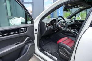 Balts Porsche Cayenne 2022 Kauņa, ar dzinēja tilpumu 3.00 L un nobraukumu 32 tūkst. km par 59950 €, foto 24 vietnē AUTOMOTO.COM.LV