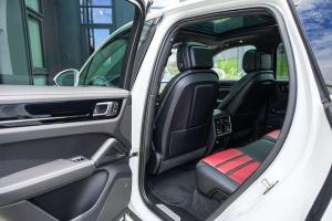 Balts Porsche Cayenne 2022 Kauņa, ar dzinēja tilpumu 3.00 L un nobraukumu 32 tūkst. km par 59950 €, foto 36 vietnē AUTOMOTO.COM.LV