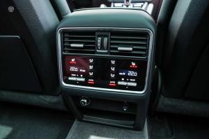 Balts Porsche Cayenne 2022 Kauņa, ar dzinēja tilpumu 3.00 L un nobraukumu 32 tūkst. km par 59950 €, foto 38 vietnē AUTOMOTO.COM.LV