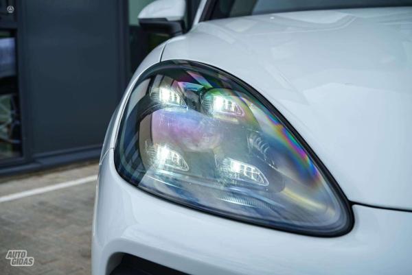 Balts Porsche Cayenne 2022 Kauņa, ar dzinēja tilpumu 3.00 L un nobraukumu 32 tūkst. km par 59950 €, foto 7 vietnē AUTOMOTO.COM.LV