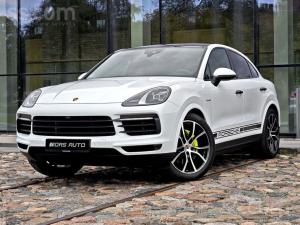 Balts Porsche Cayenne 2022 Rīga, ar dzinēja tilpumu 3.00 L un nobraukumu 40 tūkst. km par 74444 €, foto  vietnē AUTOMOTO.COM.LV