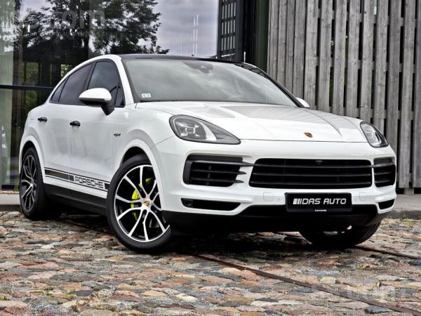 Porsche Cayenne 2022 in Riga on AUTOMOTO.COM.LV White Porsche Cayenne 2022 in Riga, with an engine capacity of 3.00 L and mileage of 40 thousand km for 74444 β¬, photo 3 on AUTOMOTO.COM.LV