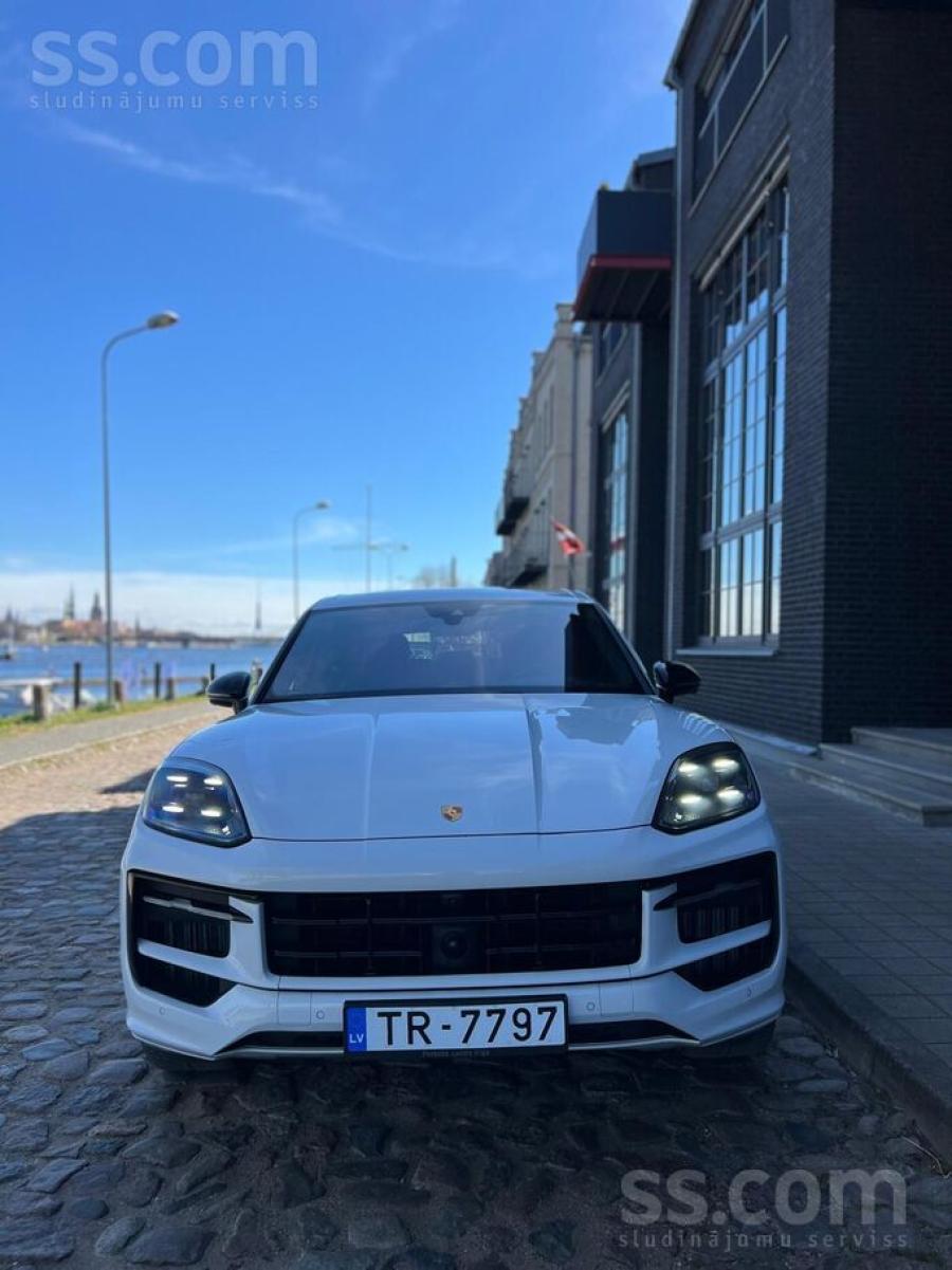 Balts Porsche Cayenne 2023 Rīga, ar dzinēja tilpumu 4.00 L un nobraukumu 40 tūkst. km par 92320 €, foto 19 vietnē AUTOMOTO.COM.LV