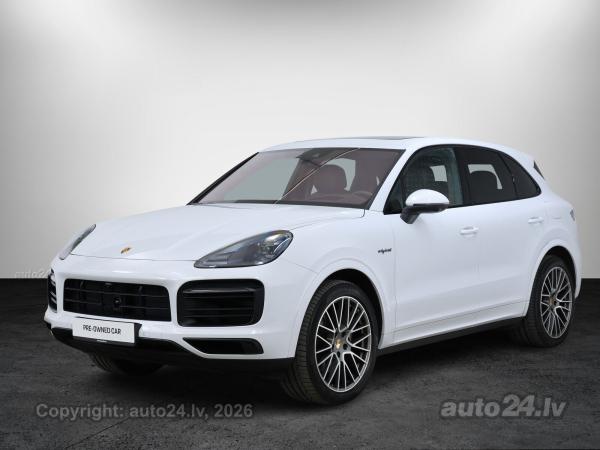 White Porsche Cayenne 2023 in Tallinn, with an engine capacity of 3.00 L and mileage of 53 thousand km for 76000 €, photo 1 on AUTOMOTO.COM.LV