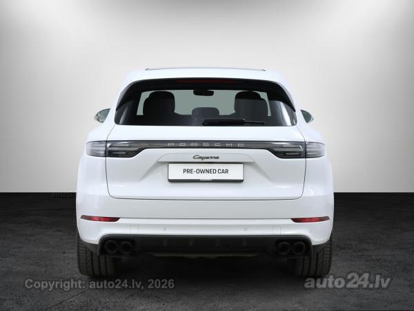 White Porsche Cayenne 2023 in Tallinn, with an engine capacity of 3.00 L and mileage of 53 thousand km for 76000 €, photo 5 on AUTOMOTO.COM.LV