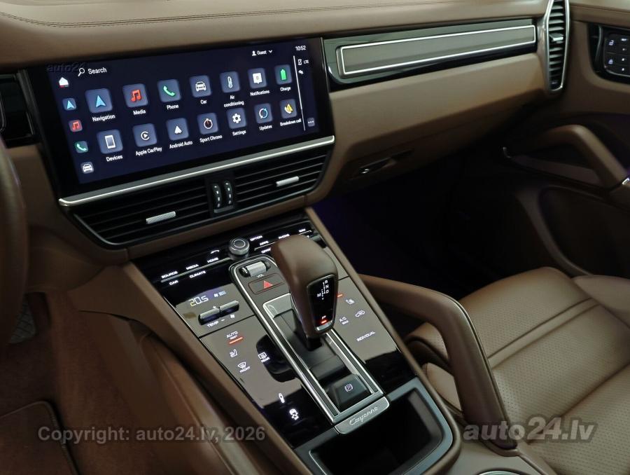 Белый Порше Каен 2023 в Таллин, объемом двигателя 3.00 л и пробегом 53 тыс. км за 76000 €, фото 19 на AUTOMOTO.COM.LV