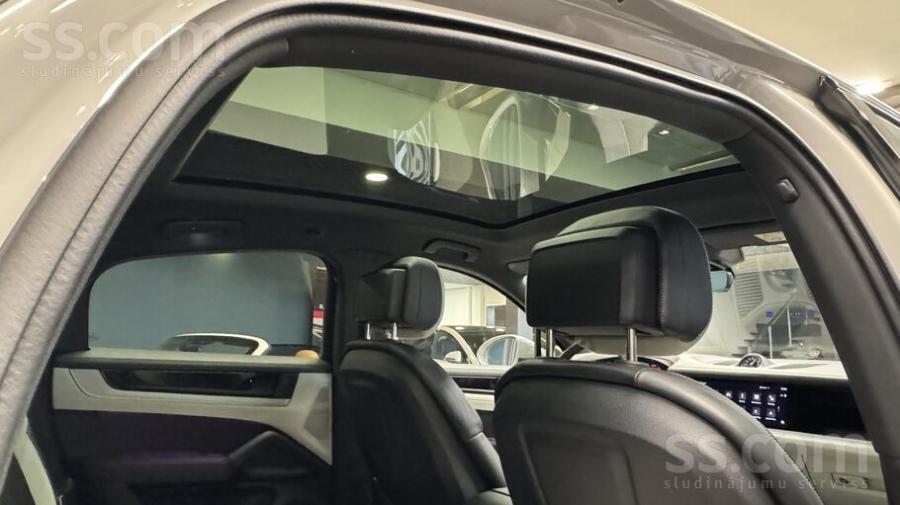 Balts Porsche Cayenne 2023 Rīga, ar dzinēja tilpumu 3.00 L un nobraukumu 95 tūkst. km par 85990 €, foto 17 vietnē AUTOMOTO.COM.LV