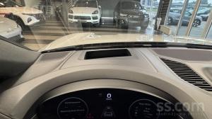 Balts Porsche Cayenne 2023 Rīga, ar dzinēja tilpumu 3.00 L un nobraukumu 95 tūkst. km par 85990 €, foto 24 vietnē AUTOMOTO.COM.LV