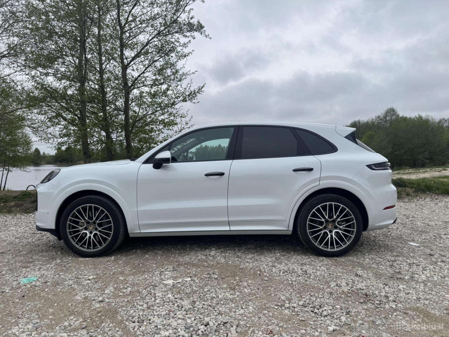 Белый Порше Каен 2023 в Клайпеда, объемом двигателя 2.90 л и пробегом 40 тыс. км за 84900 €, фото 7 на AUTOMOTO.COM.LV