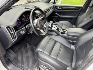 Balts Porsche Cayenne 2023 Rīga, ar dzinēja tilpumu 3.00 L un nobraukumu 82 tūkst. km par 70900 €, foto 10 vietnē AUTOMOTO.COM.LV