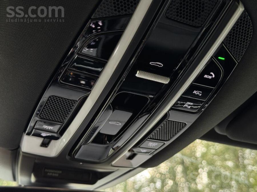 Balts Porsche Cayenne 2023 Rīga, ar dzinēja tilpumu 3.00 L un nobraukumu 82 tūkst. km par 70900 €, foto 20 vietnē AUTOMOTO.COM.LV