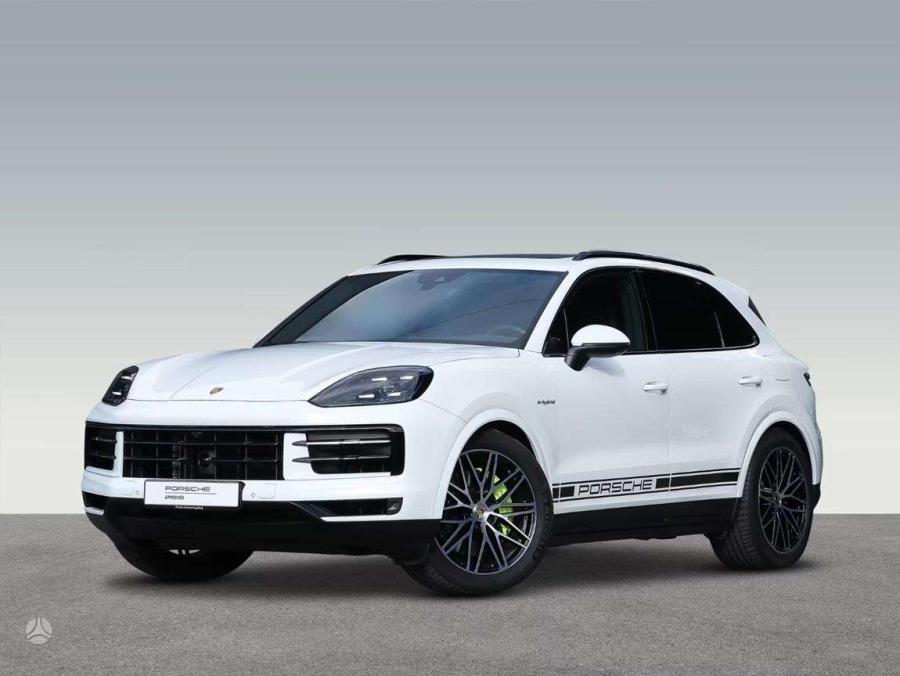 Balts Porsche Cayenne 2024 Viļņa, ar dzinēja tilpumu 3.00 L un nobraukumu 32 tūkst. km par 94900 €, foto 1 vietnē AUTOMOTO.COM.LV